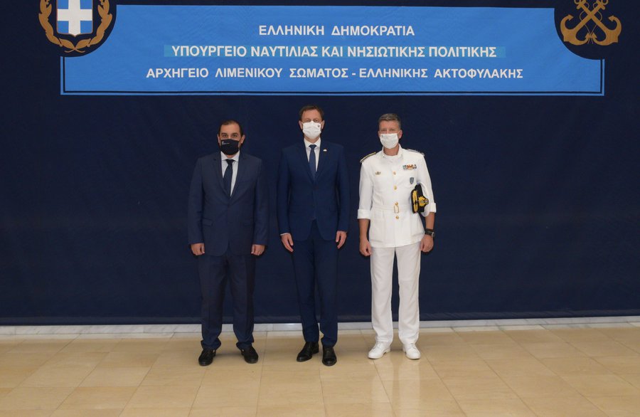 Υποδοχή Πρωθυπουργού Σλοβακίας από τον Υφυπουργό Ναυτιλίας & Νησιωτικής ...