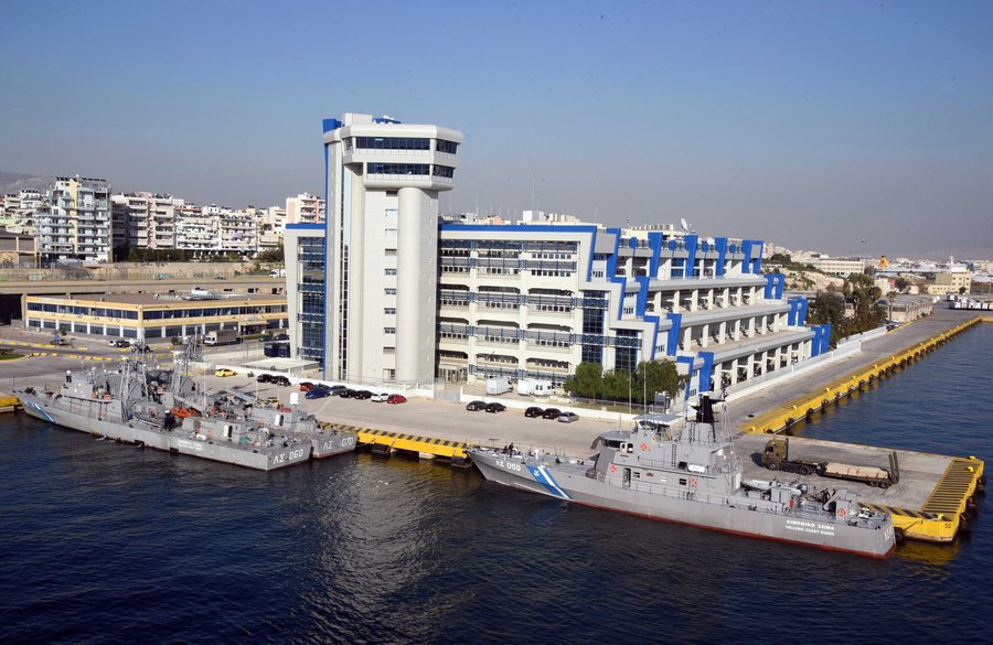 Θάνατος άνδρα στη Μύκονο – Μηχανική βλάβη σκάφους αναψυχής στην Πάρο ...