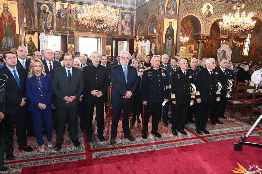 Τον Πρωθυπουργό και την Ελληνική Κυβέρνηση εκπροσώπησε στον Πειραιά ο ...